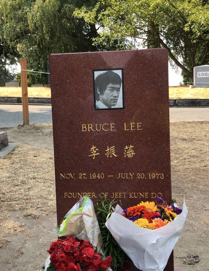 Bruce Lee Burial