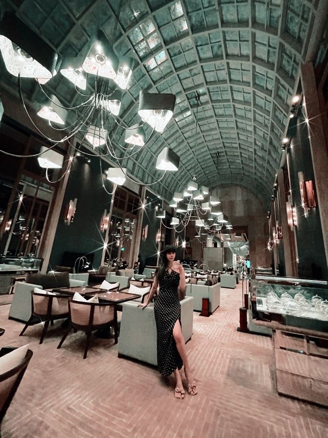 NEW Republic Bar @ Ritz Carlton SG! | Trip.com Singapore