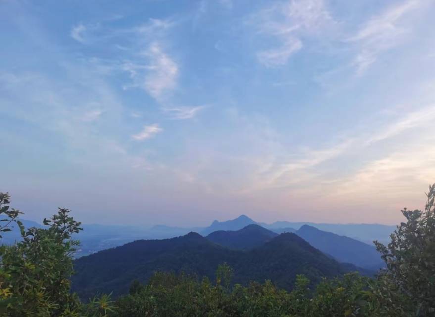 Laoying Mountain: ภาพถ่าย, แผนที่ & รีวิว [2024] | Trip.com