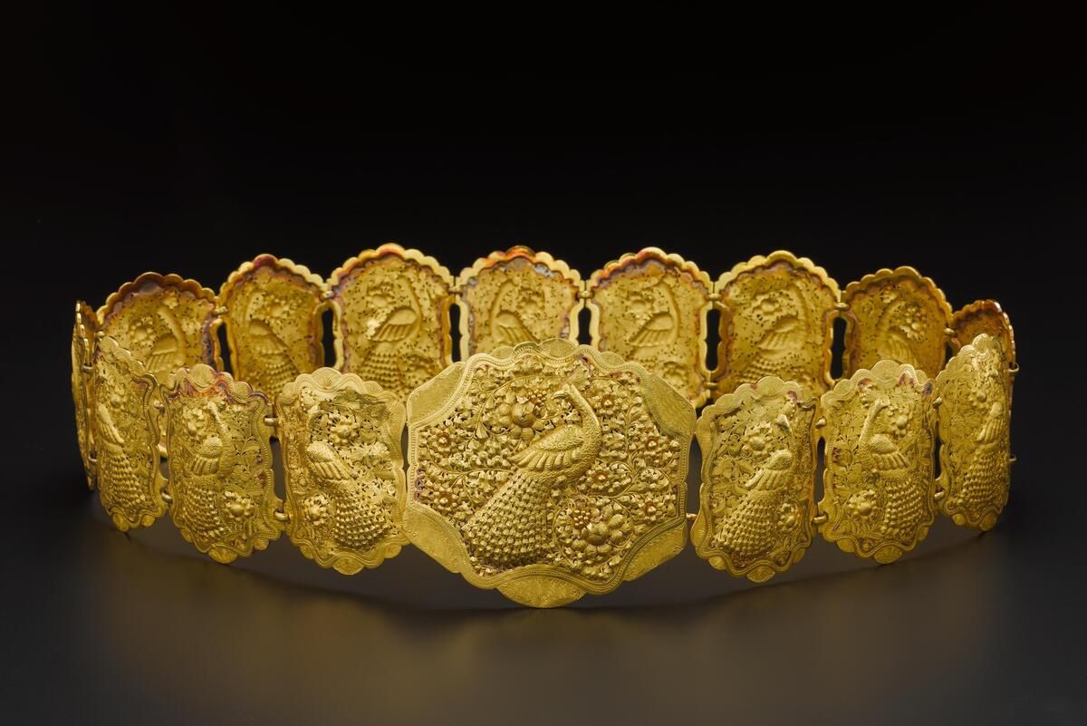 Peacock Power: Beauty and Symbolism Across Cultures | Peranakan Museum ...