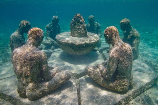 Discover the Cancun Underwater Museum