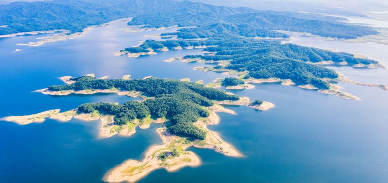 Songhua Lake Scenic Spot (Jilin)/Zhuque Mountain Forest Park Travel ...