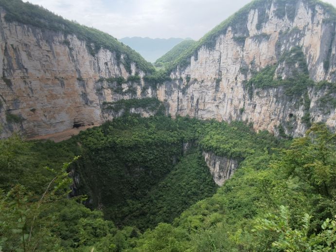 Xiaozhai Tiankeng China Descend Into The Heavenly Pit: Exploring