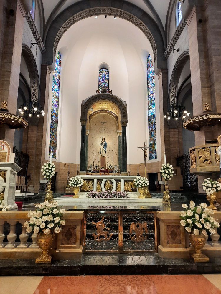 [Free Friday] The sanctuary of the 8th Manila Cathedral (dedicated 10 ...