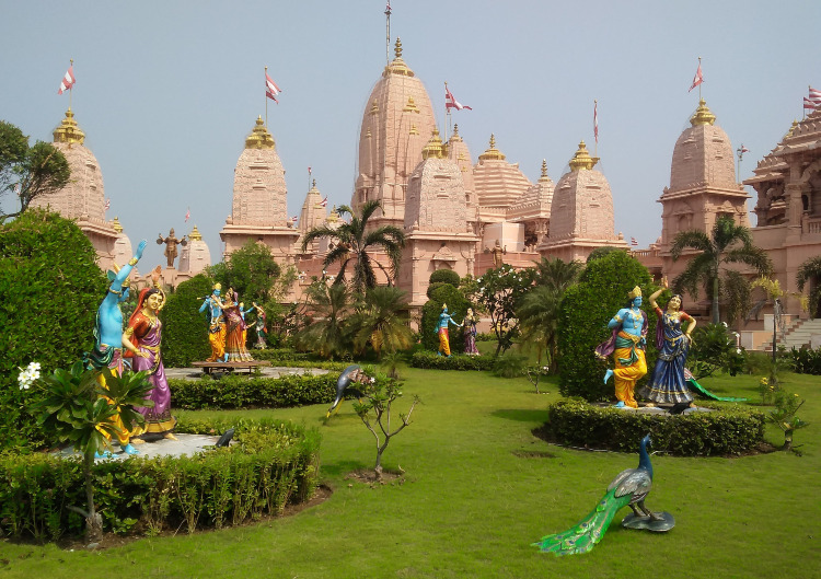 Hotels Near Garudeshwar Dutt Mandir (vasudevanand saraswati), Narmada ...