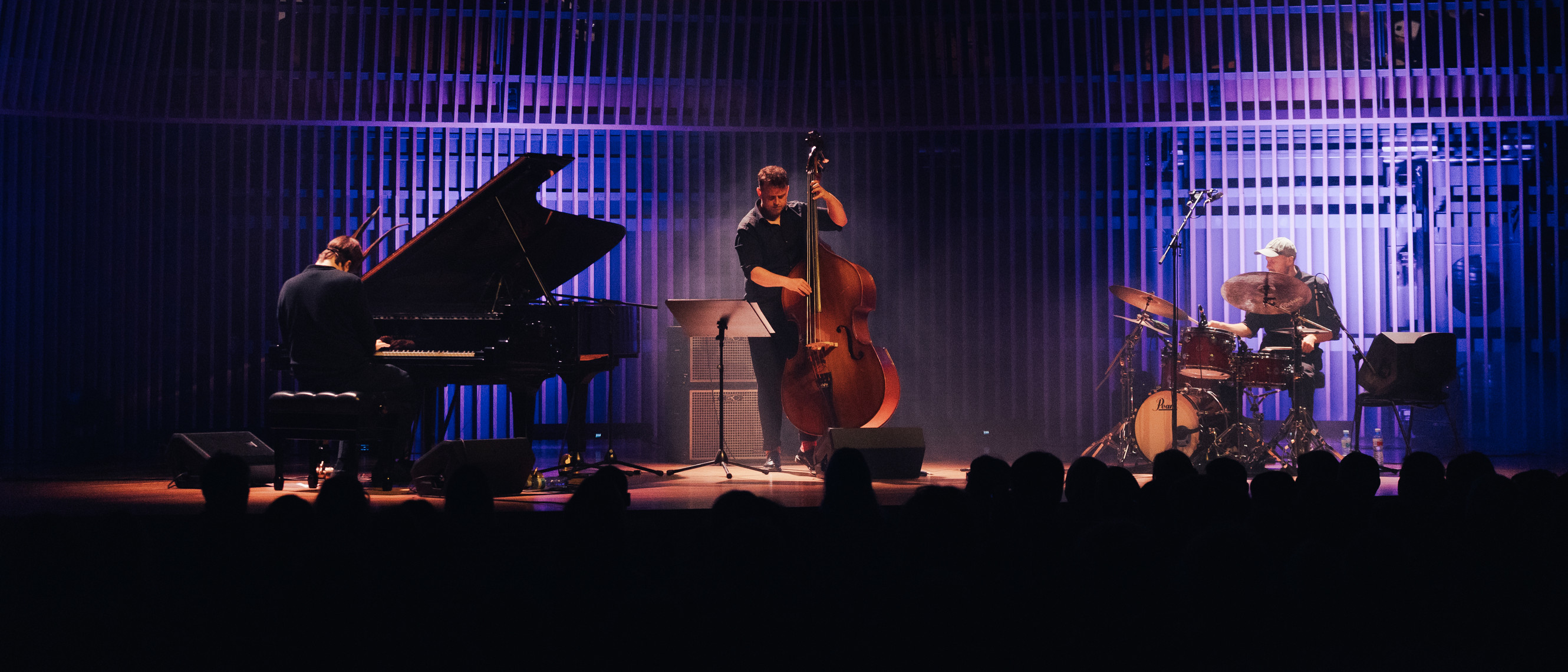 วันที่และแผนการเดินทางไป Henka, Fhur and Lambert Live | The Star In ...