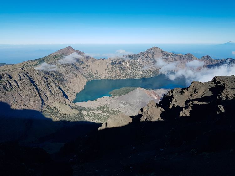 Pilih Gunung Rinjani atau Gunung Semeru untuk Pendakian | Trip.com