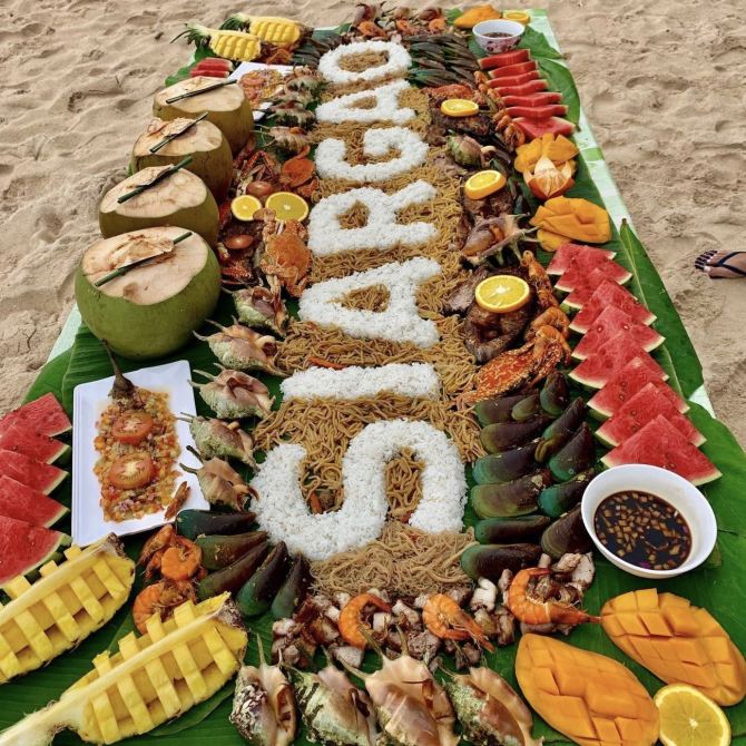 Siargao's Boodle fight | Trip.com General Luna Travelogues