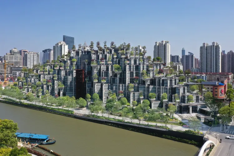 Shopping itineraries in 1000 Trees in April (updated in 2025) - Trip.com