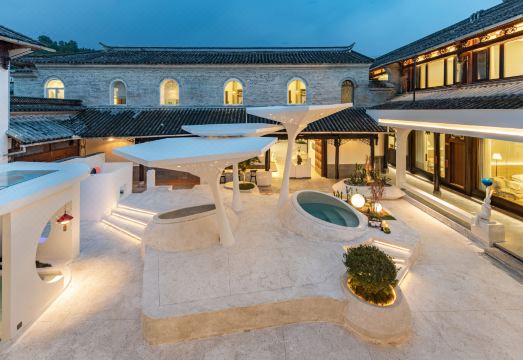 Tengchong Phoenix Terrace · Mengying Wenquan Resort Chinese Inn(腾冲凤凰台 ...