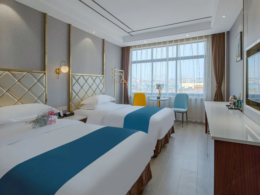 Hillman Light Luxury Hotel - Yueyang