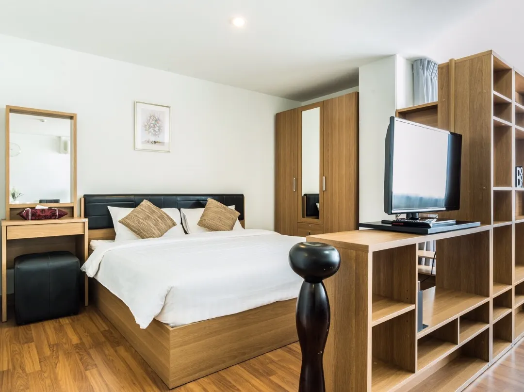 Winner Serviced Apartment - Si Maha Phot