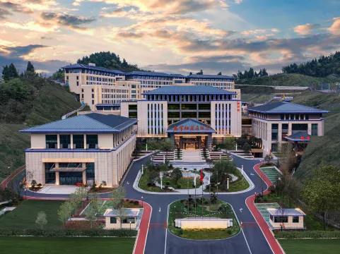 Dianjun Taohualing Hotel - Yichang