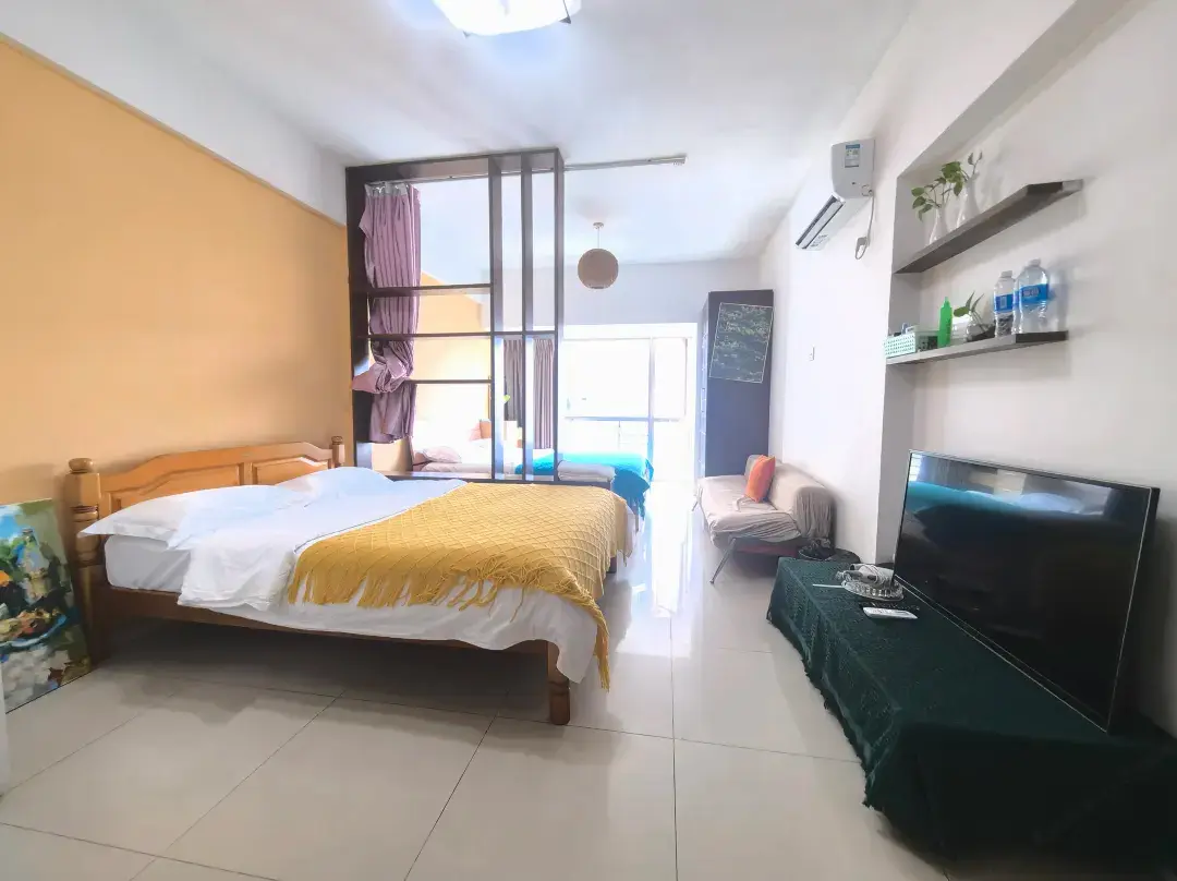 Houyi Apartment - Hong Kong