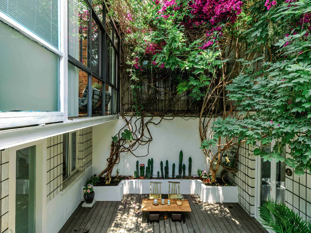 Half-circle Coffee Hostel - Dali