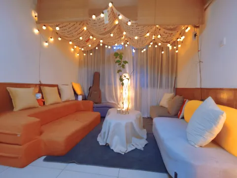 Chengdu Yilushenghua Hostel - Chengdu