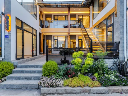 Yiyuan Xinchen - Lijiang