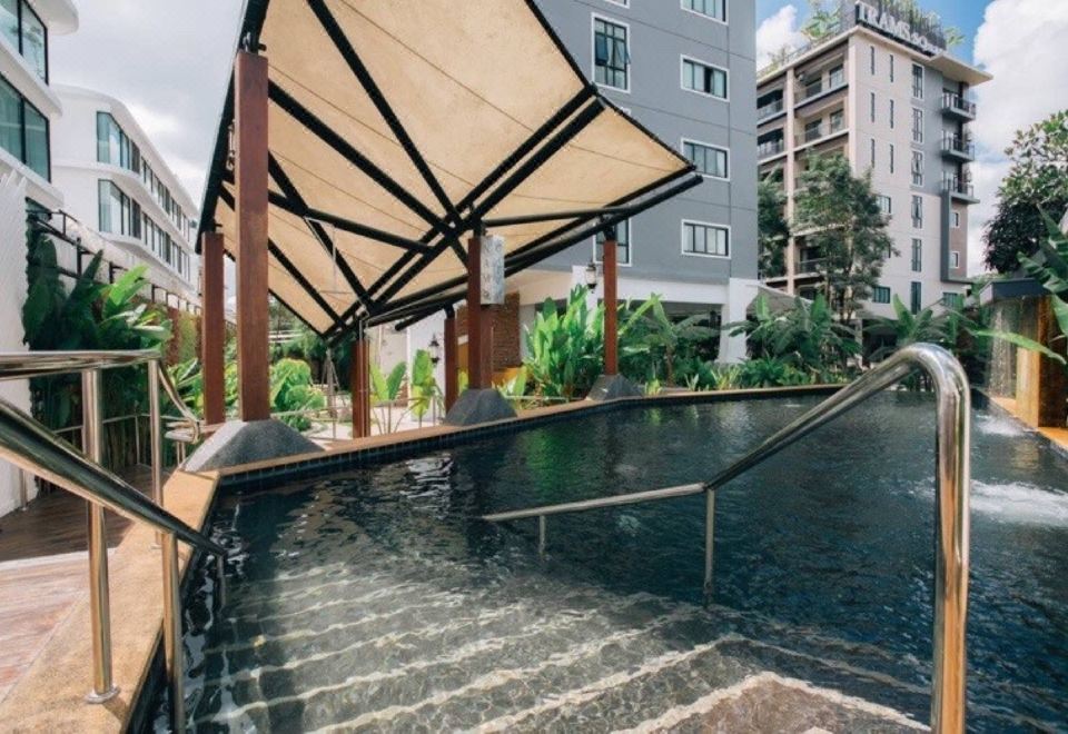 iBooking 電車廣場飯店 - 2024訂房優惠及房客評論｜Trip.com