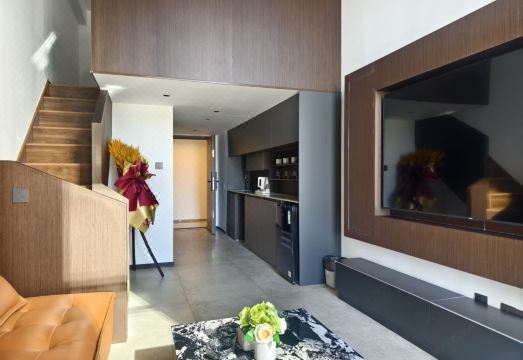 Domain18 Xi'an Homestay Loft (Vientiane City Sanqiao Subway Station ...