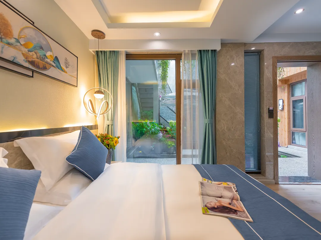 Xianyue Pavilion·designer’s Snow Mountain Panoramic Secret Garden Beauty Stay - Lijiang