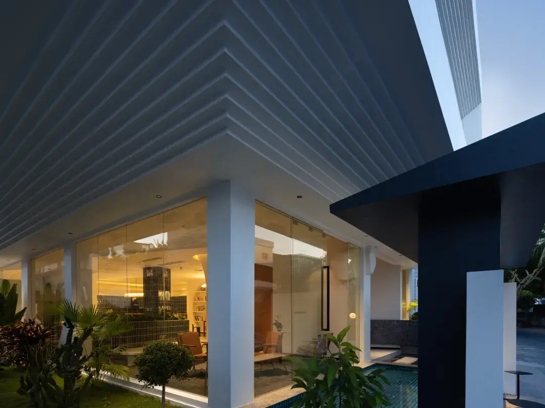 Manyu·slow Life Net Red Designer Homestay - Sanya