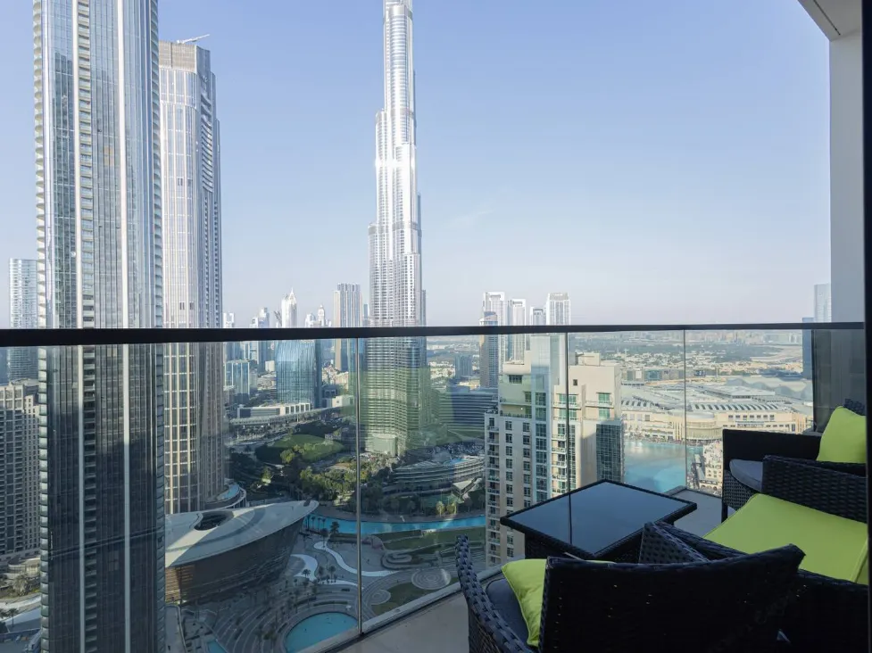 Mh - Act Tower - Downtown - Burj View 3bhk -Ref4008 - Dubai