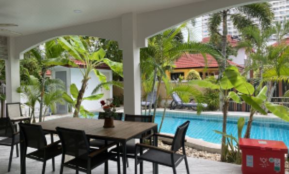 Royal park village (Pattaya) - 2026 Prices, Reviews & Deals | Trip.com