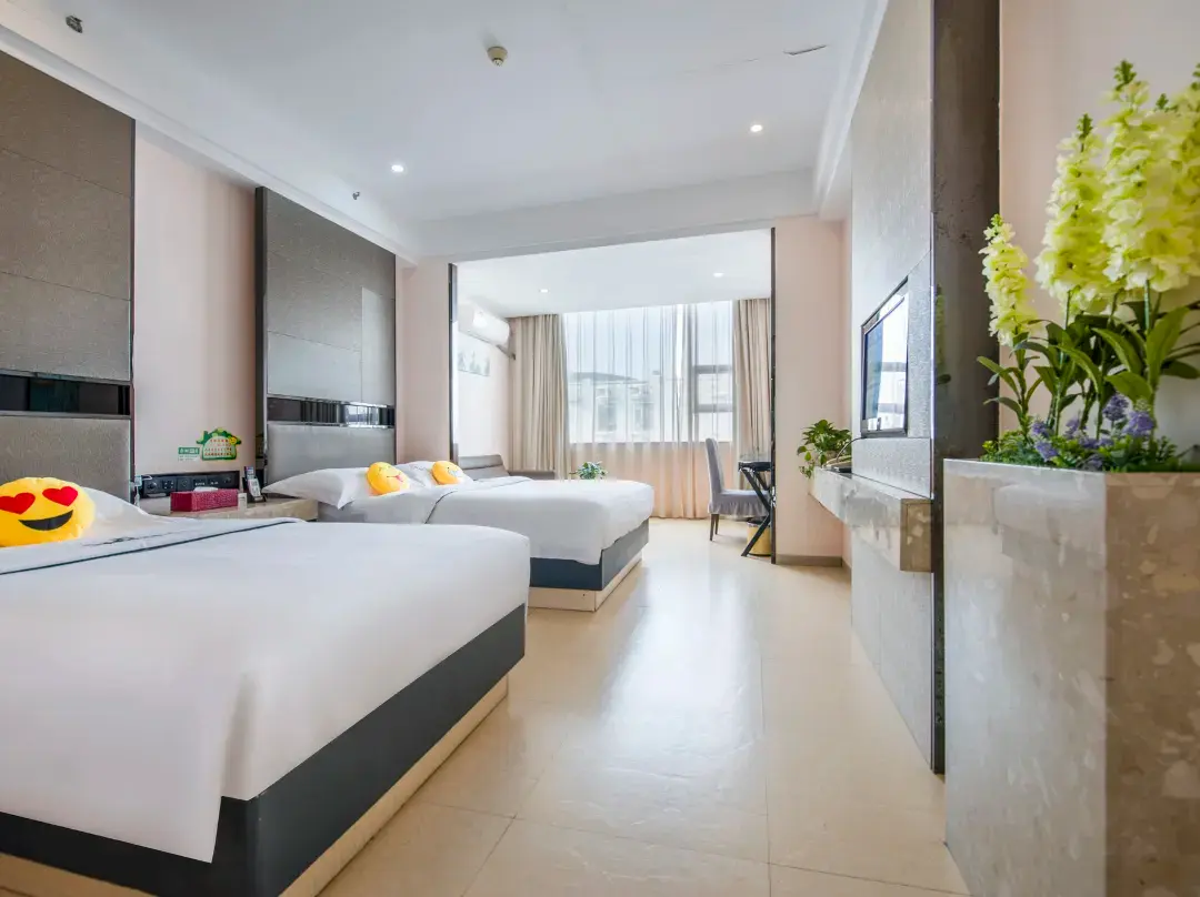 Boutique Holiday Hotel - Beihai