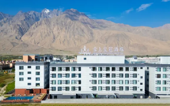 Ulasan Snow Crown Hotel (Tashkurgan Branch): 187 Ulasan Tamu Asli Tahun ...