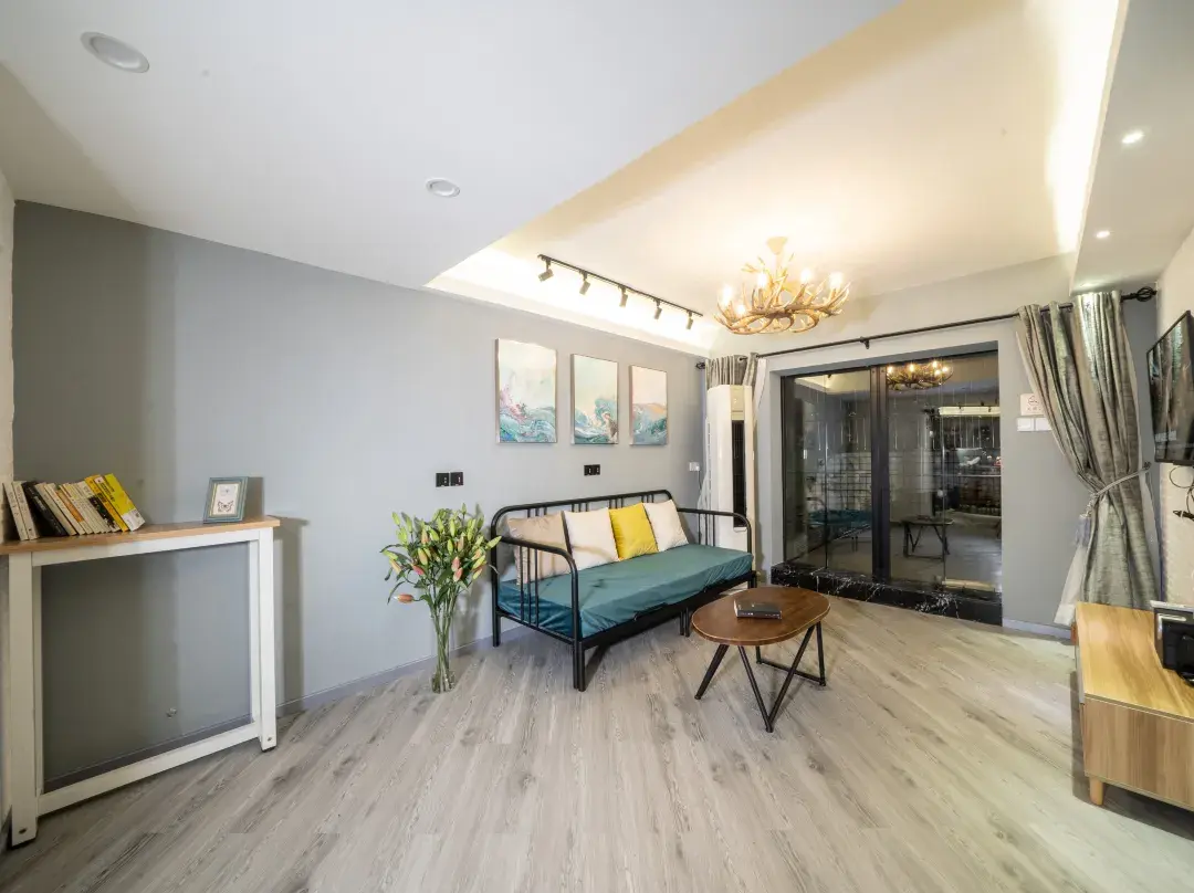 Huijia Youth Apartment - Hong Kong