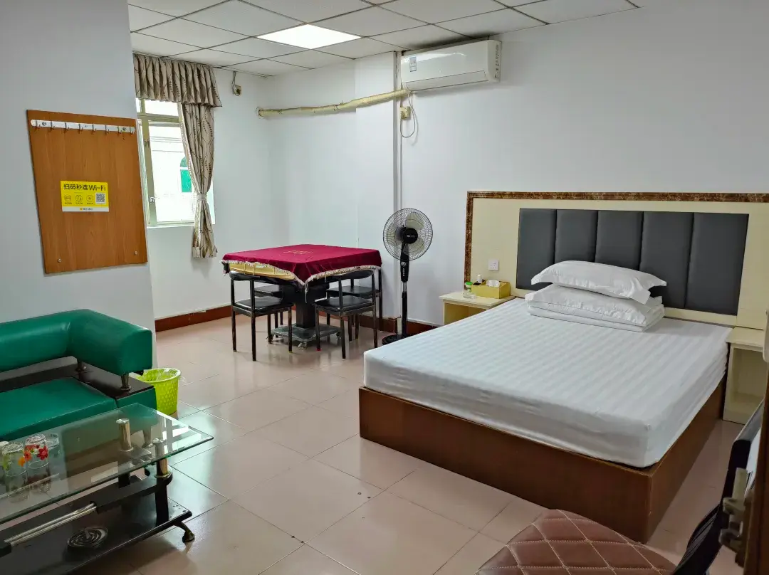 Haohua Hostel - Zhongshan