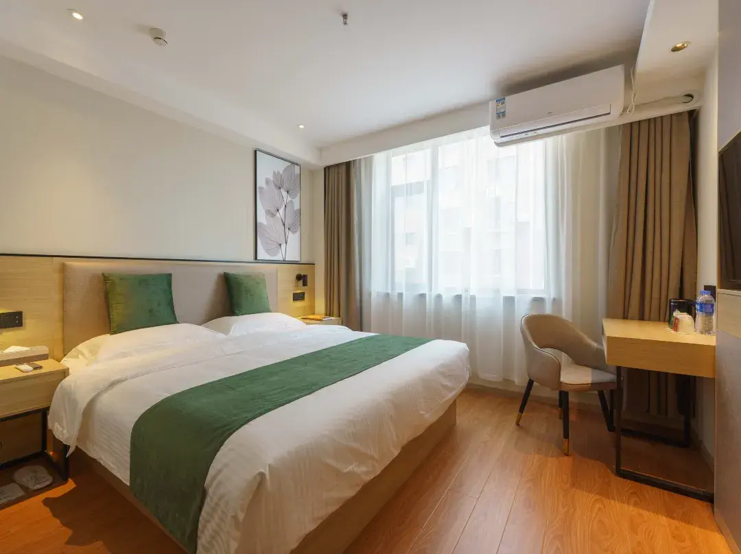 Greentree Inn Express Hotel - 다롄 시
