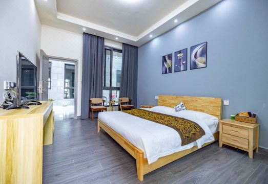 Qingcheng Mountain Banshan Bianxia Homestay(青城山半山边下民宿), Dujiangyan ...