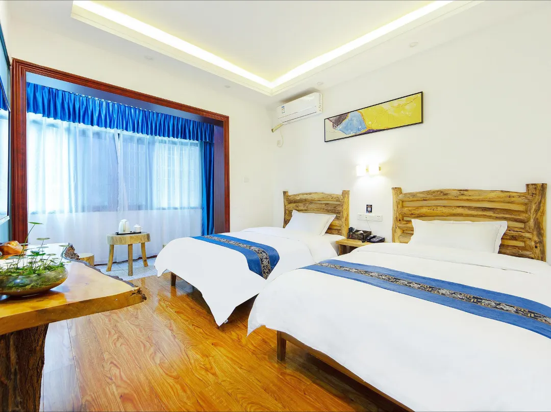 Nine Clouds Inn - Zhangjiajie