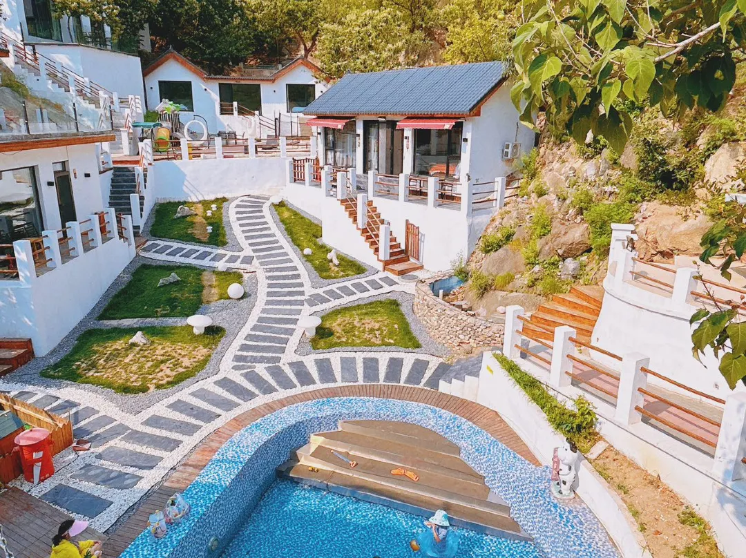 Shiyue Shanman Garden Hot Spring Resort Hotel - Beijing