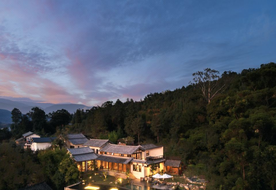Dali Wuyuan Park Shan. Wild Luxury Forest Hot Spring(大理洱源朴山.野奢森林温泉 ...