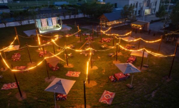 Sixteen Windows | Soong•MeadowView Starry Sky Ranch Designer Resort ...