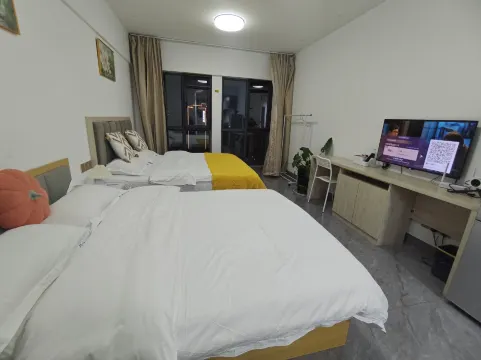 Huayu Yujian Homestay ) - Kunming