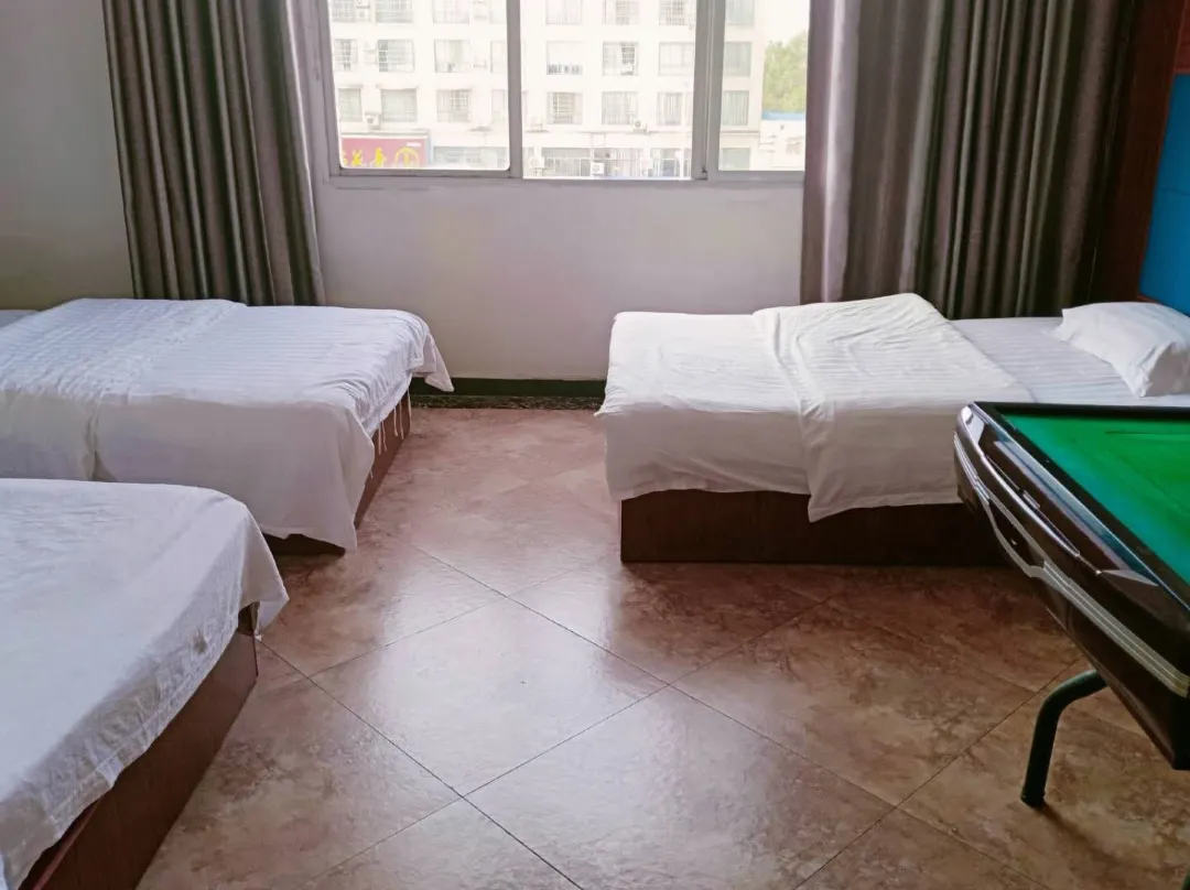 A Hotel In Taoyuan - Changde