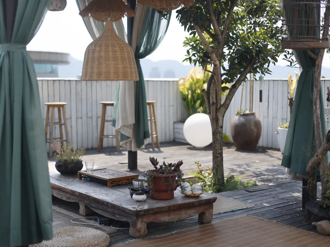 Four Rooftop Garden Youth Hostels - Chongqing