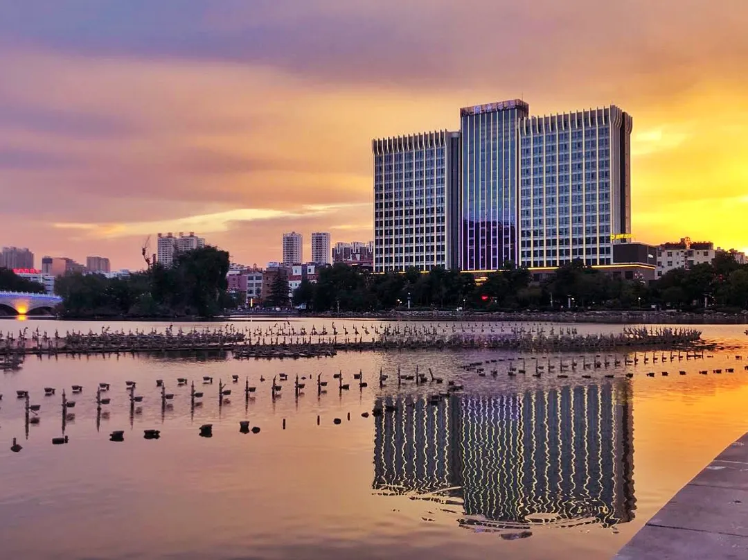 Auspicious Phoenix Hotel - Zhaotong
