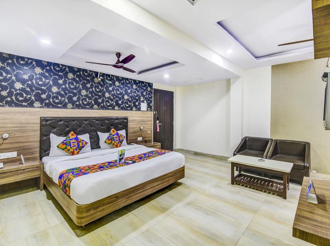 Fabhotel Prashant Deluxe - Indore