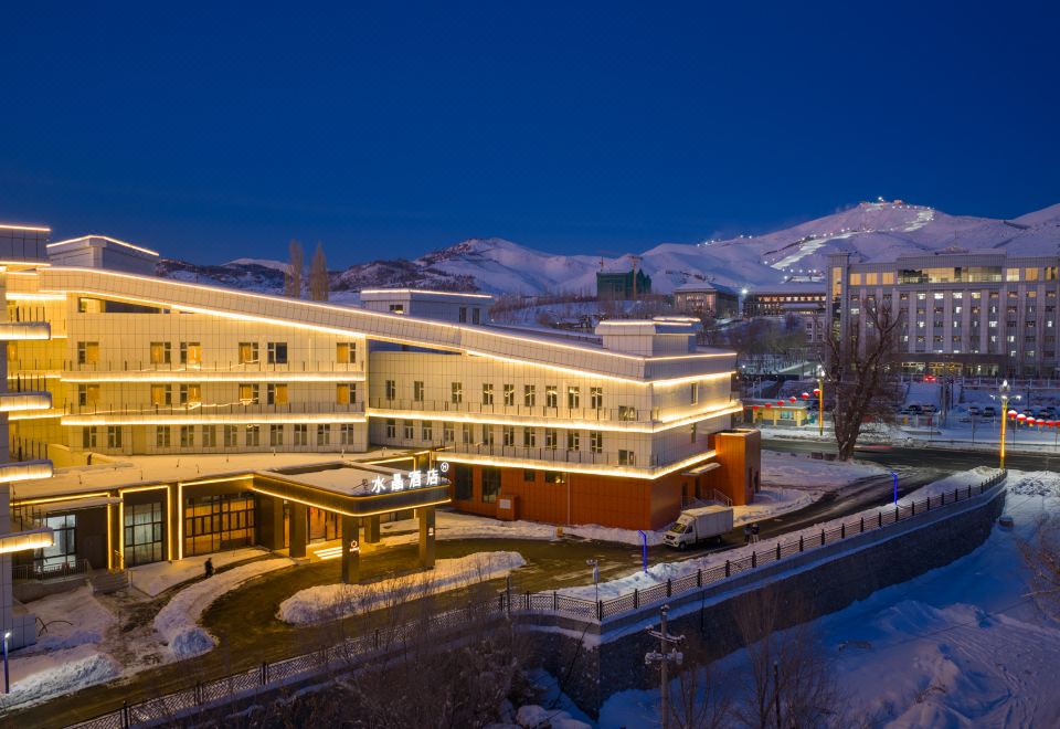 Altay Crystal Hotel(阿勒泰桔子水晶酒店), Altay City - Latest Prices and Deals ...