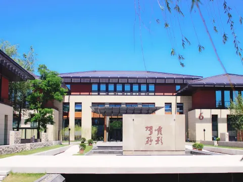 Cuixia Lake Hotel - Yingkou