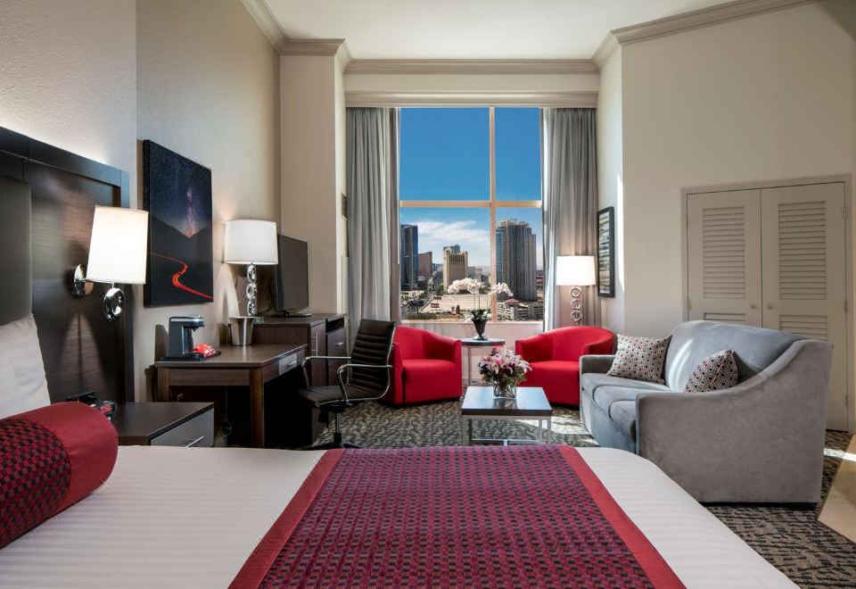 Stratosphere Oasis Suite