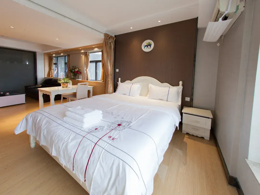 Yujia Apartment Hotel