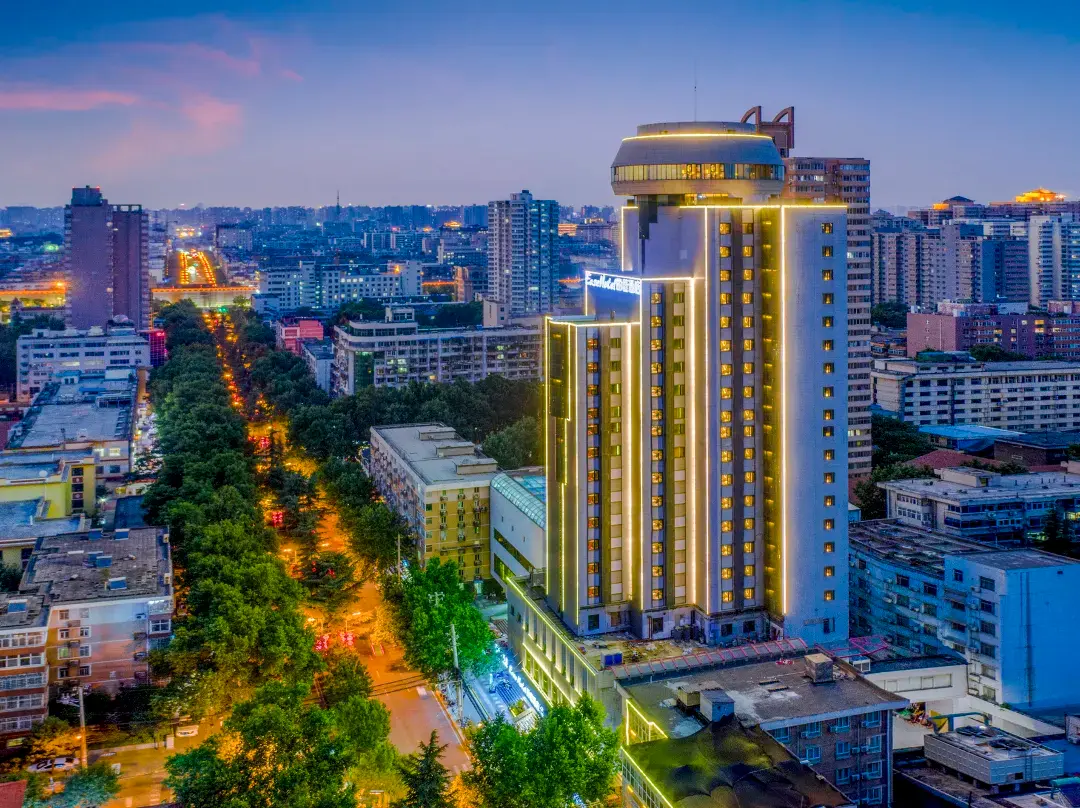 Ease Hotel · Yi - Xi'An