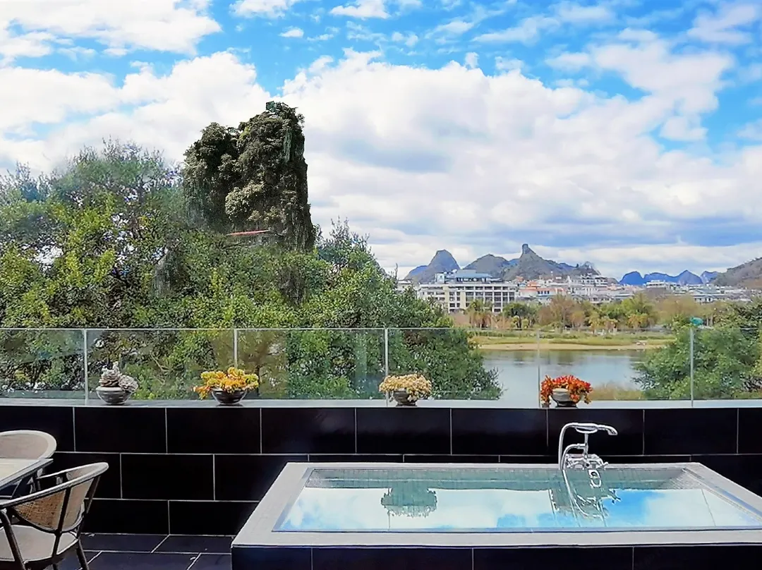 Beside River Inn - Guilin