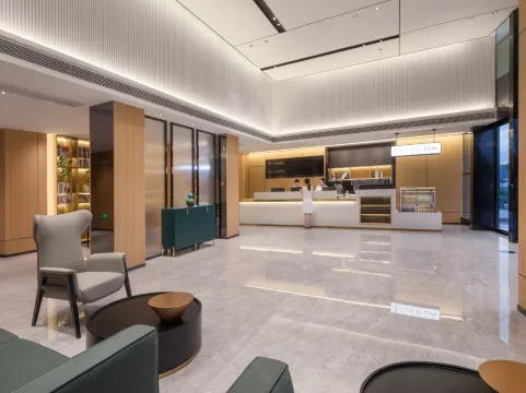 Home Inn Huayi Select Hotel (Anqing High-speed Rail Station Guangcai Market Branch - Anqing