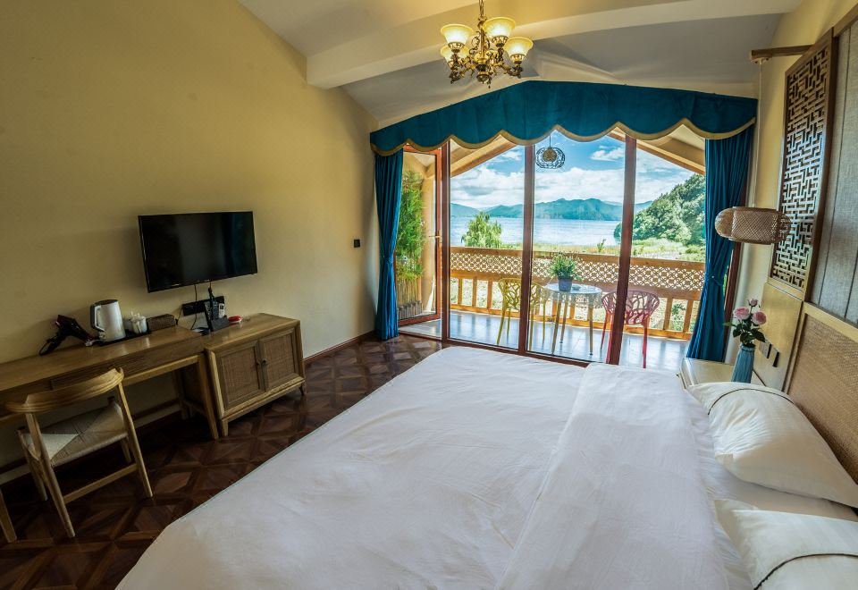 Lugu Lake Gemu Shania Chinese Inn(泸沽湖格姆山下客栈), Ninglang - Best Rates ...